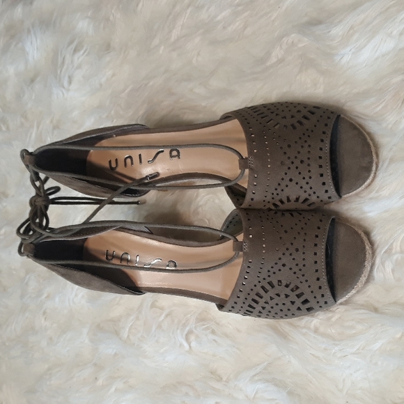 Unisa | Shoes | Unisa Laser Cut Wedge Espadrilles | Poshmark